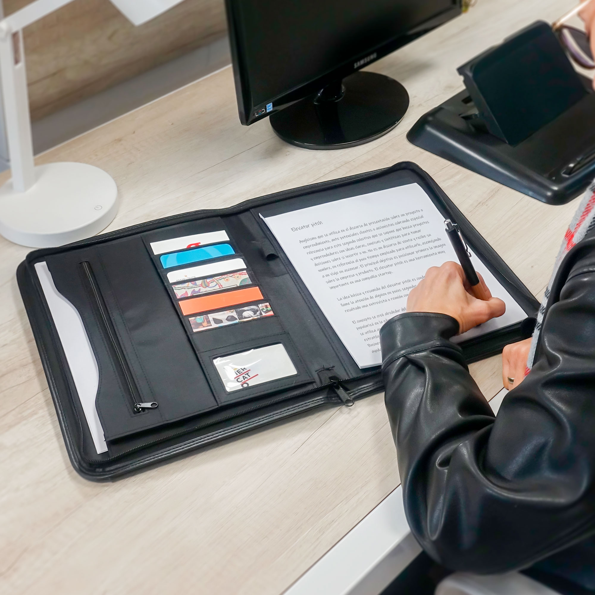 CDO Promocionales - Carpeta con cierre "ELEVATOR"